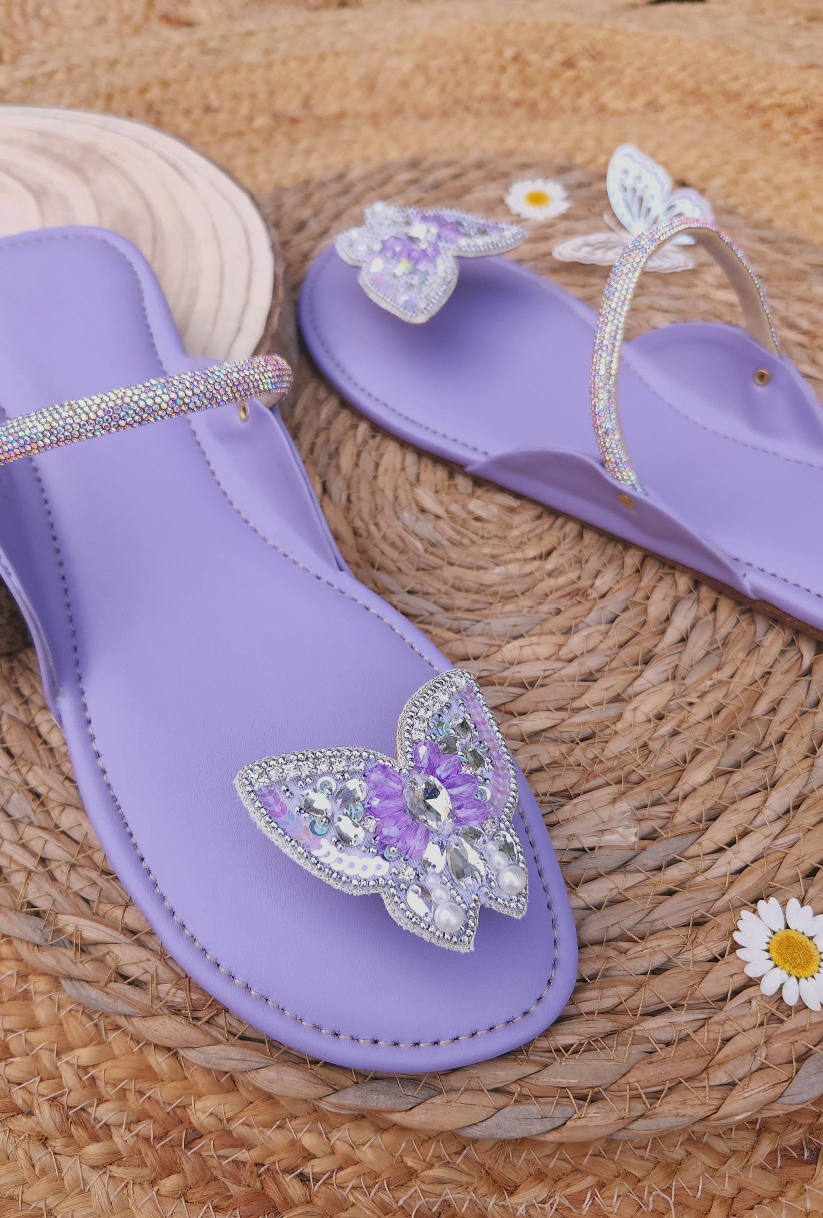 Flutter Lilac – Marium Shahzad